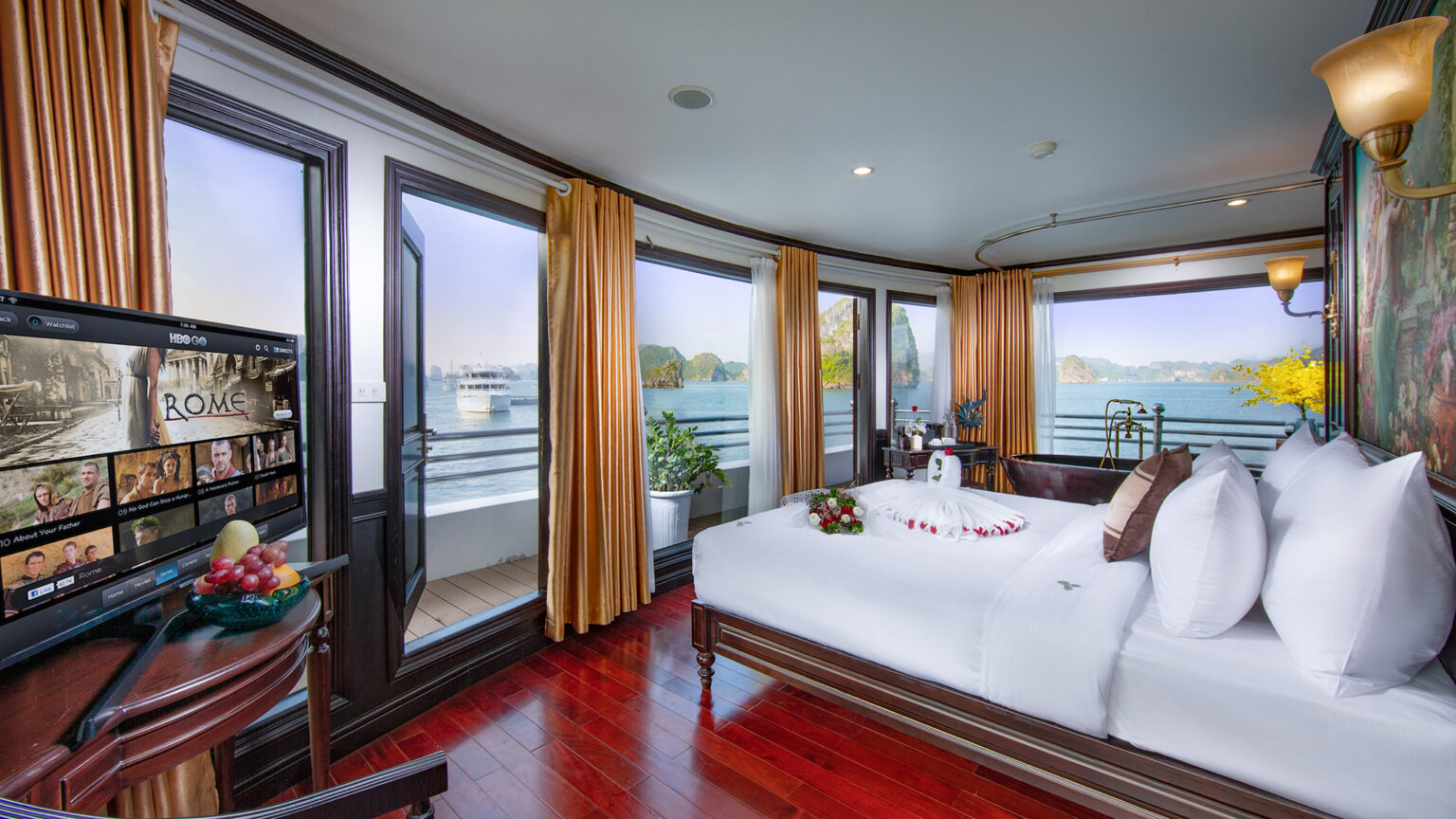 Royal Suite| Athena Royal cruise - Viet Express Travel
